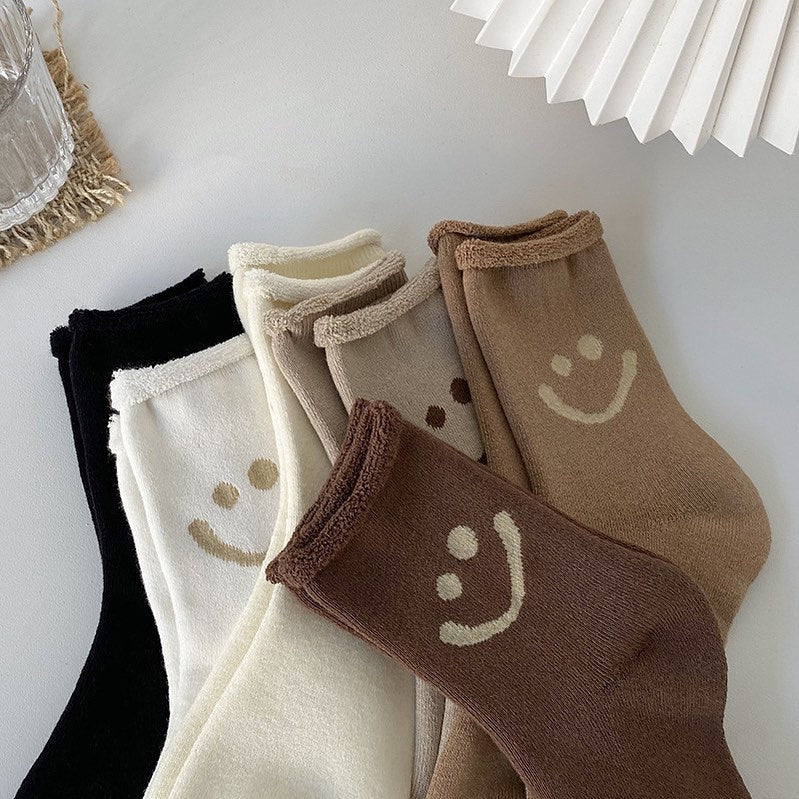 Women's Warm Smiley Face Socks - LOOUZ